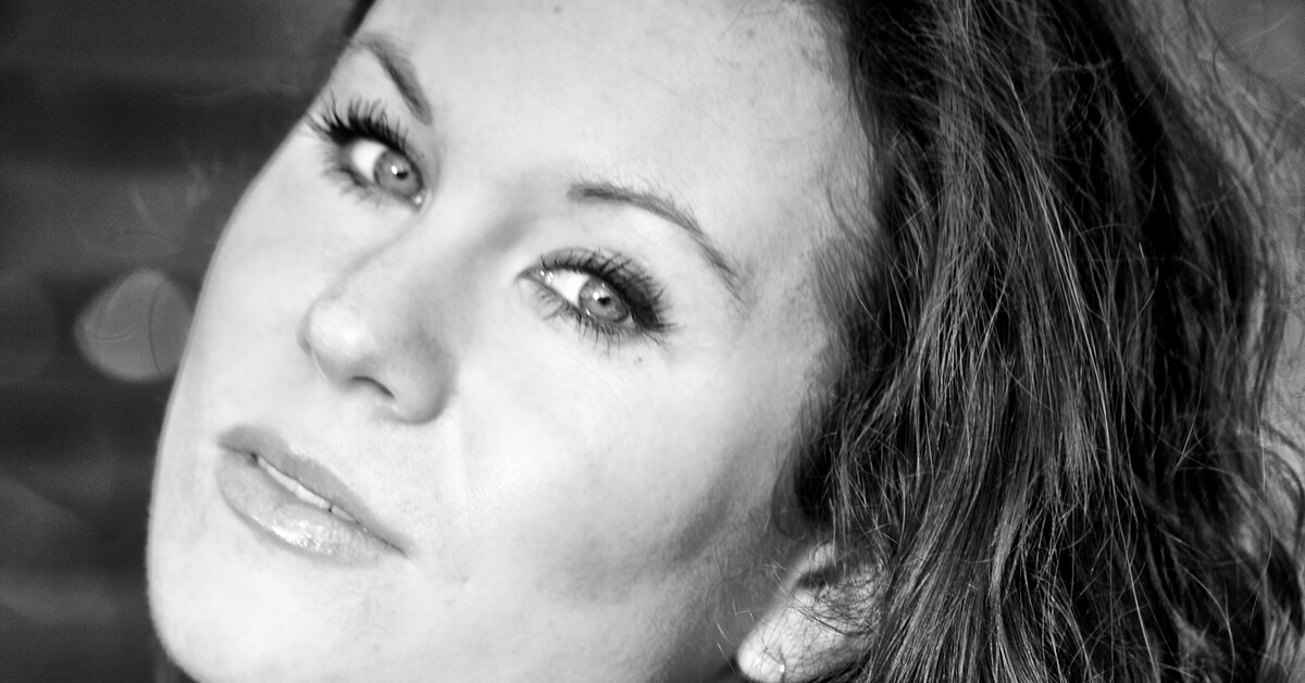 Susanna Fairbairn | English Touring Opera