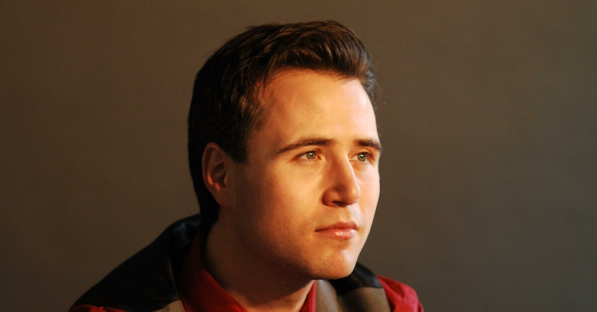 Simon Wallfisch | English Touring Opera