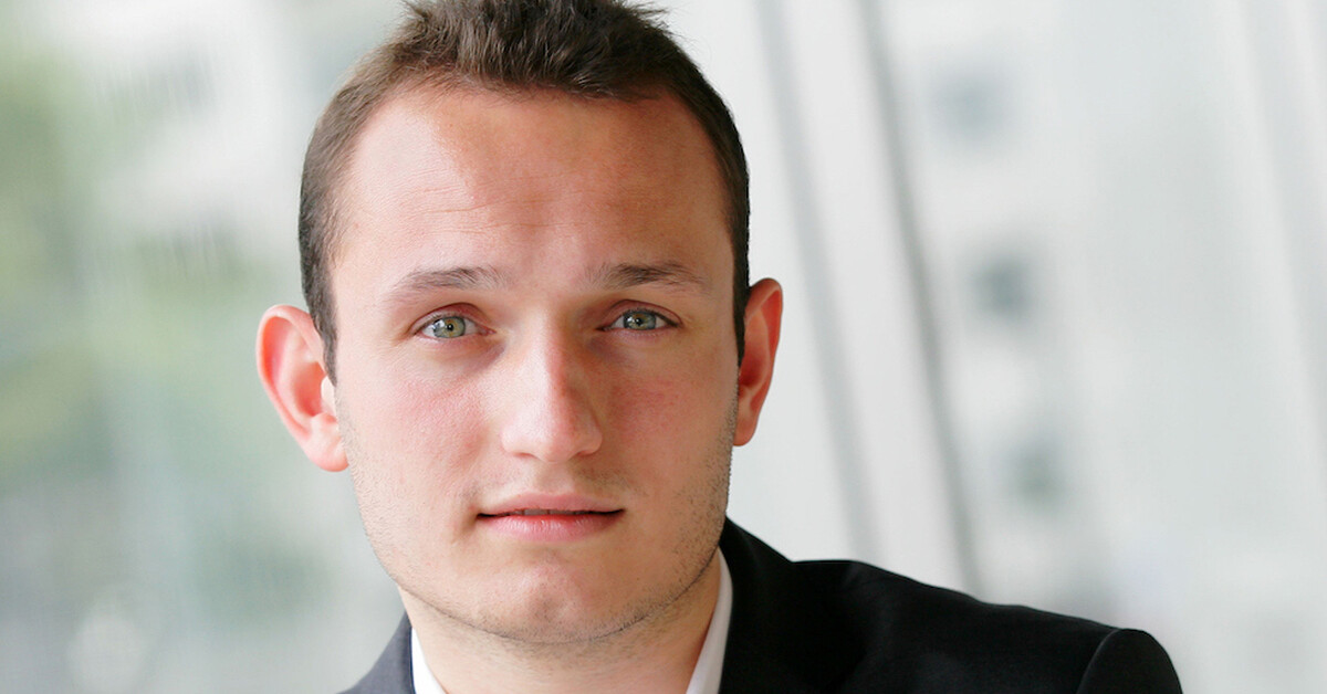 Toby Girling | English Touring Opera